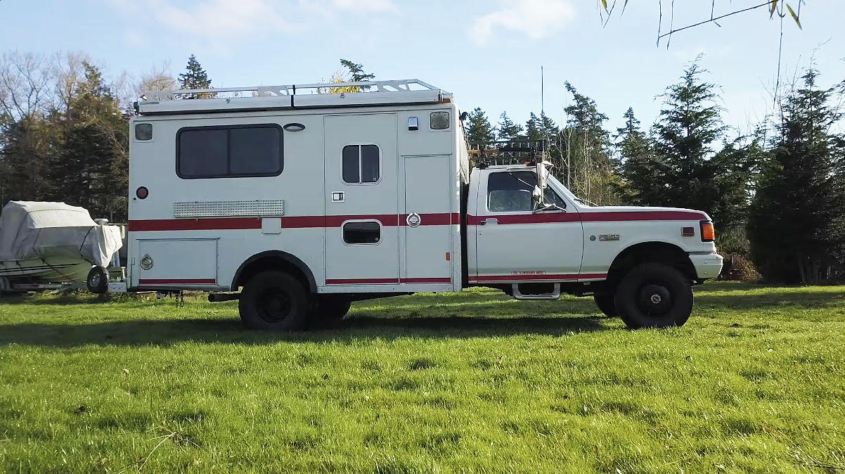 Tom’s ’89 Diesel Bug-Out Army Ambulance, A $10k Camper Conversion