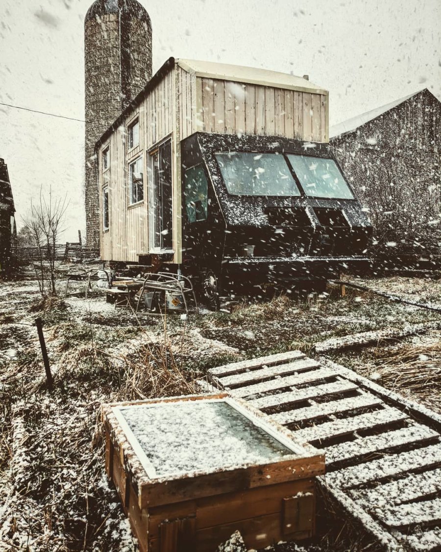 Geoff & Rose's DIY Eco-Friendly Wooly Mammoth Tiny Home