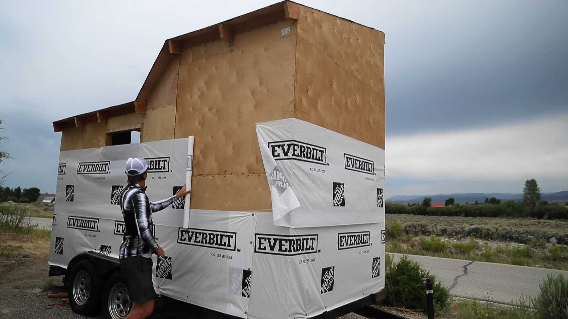 Building his Dream Tiny House for Under $8,000